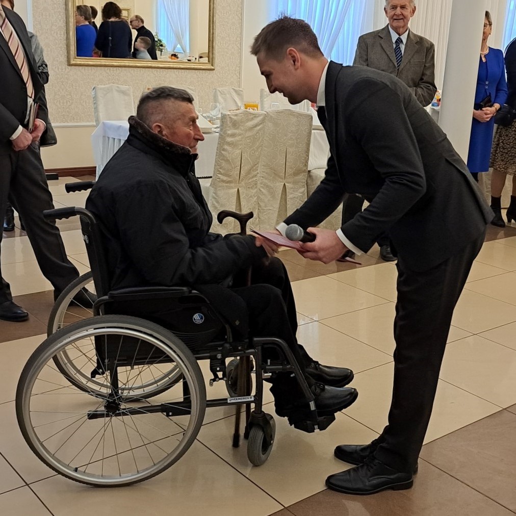 Setne urodziny mieszkańca gminy Boguty-Pianki (zdjęcia) - Aktualności ...