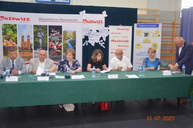 Powiat ostrowski otrzymał środki w ramach Mazowieckiego Instrumentu Wsparcia Infrastruktury ...